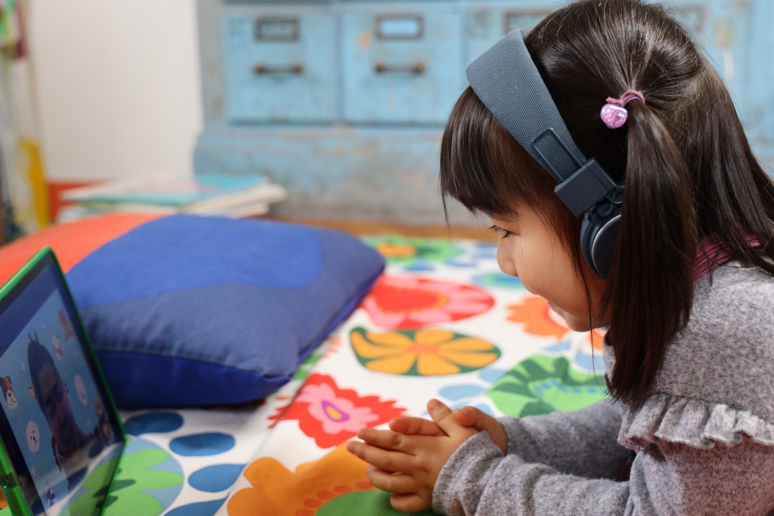 Online Yomikikase YOMY! - 100BANCH