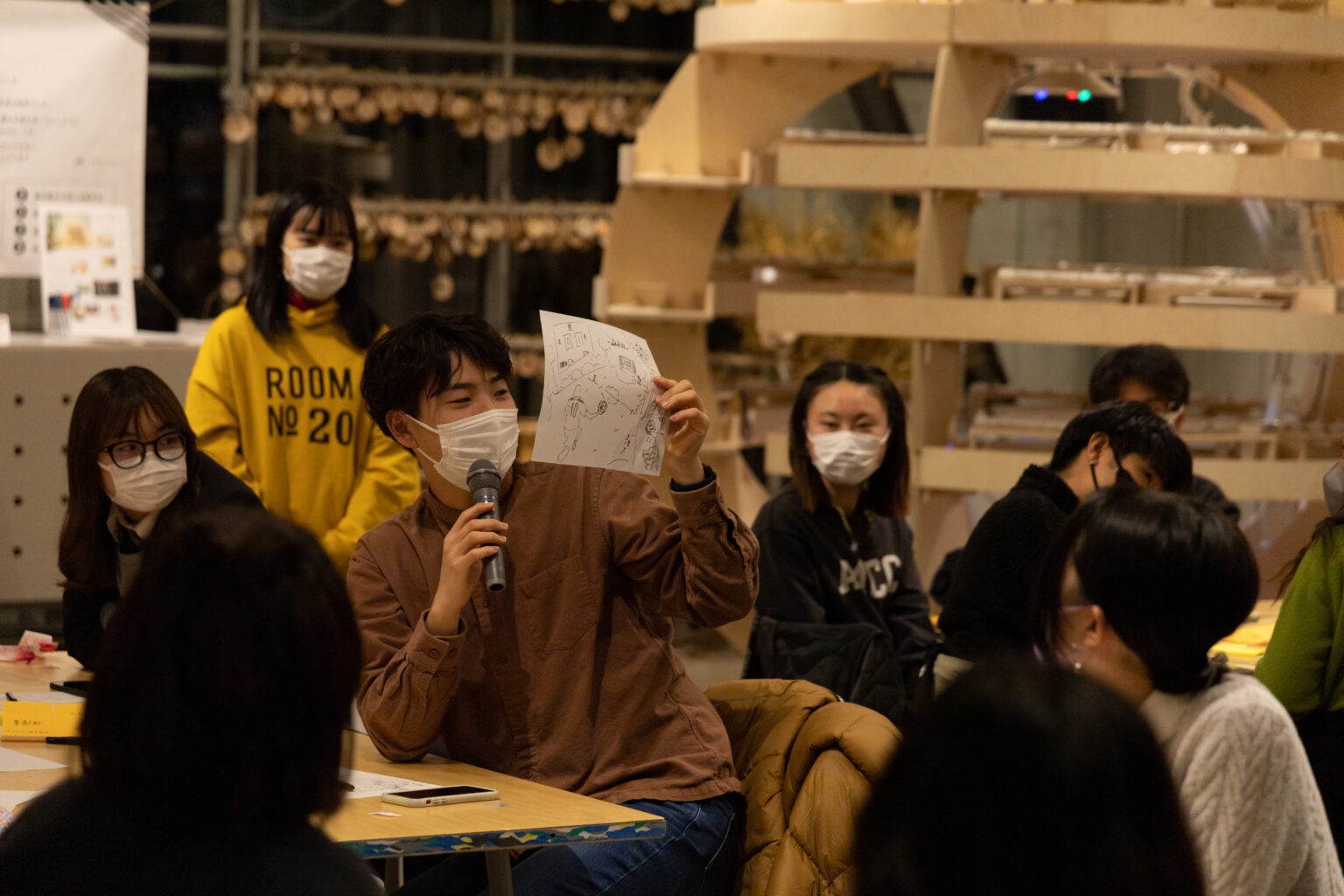 微生物を通じて世界を捉えることが、気候変動解決に与える可能性。Kin Kinプロジェクト主催「微生物中心の未来で気候変動を変える」 - 100BANCH