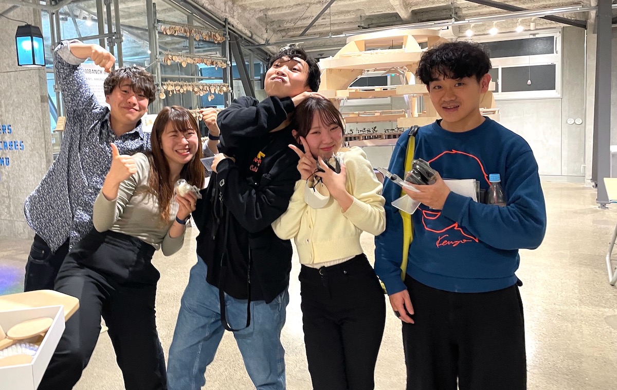 最先端の読み聞かせ教育で子どもの未来を広げ、忙しい子育て世代に罪悪感を抱かせない社会を YOMY!：安田莉子 - 100BANCH